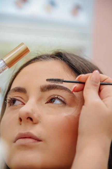Ditch the Unibrow! Your Ultimate Men's Eyebrow Shaping Guide
